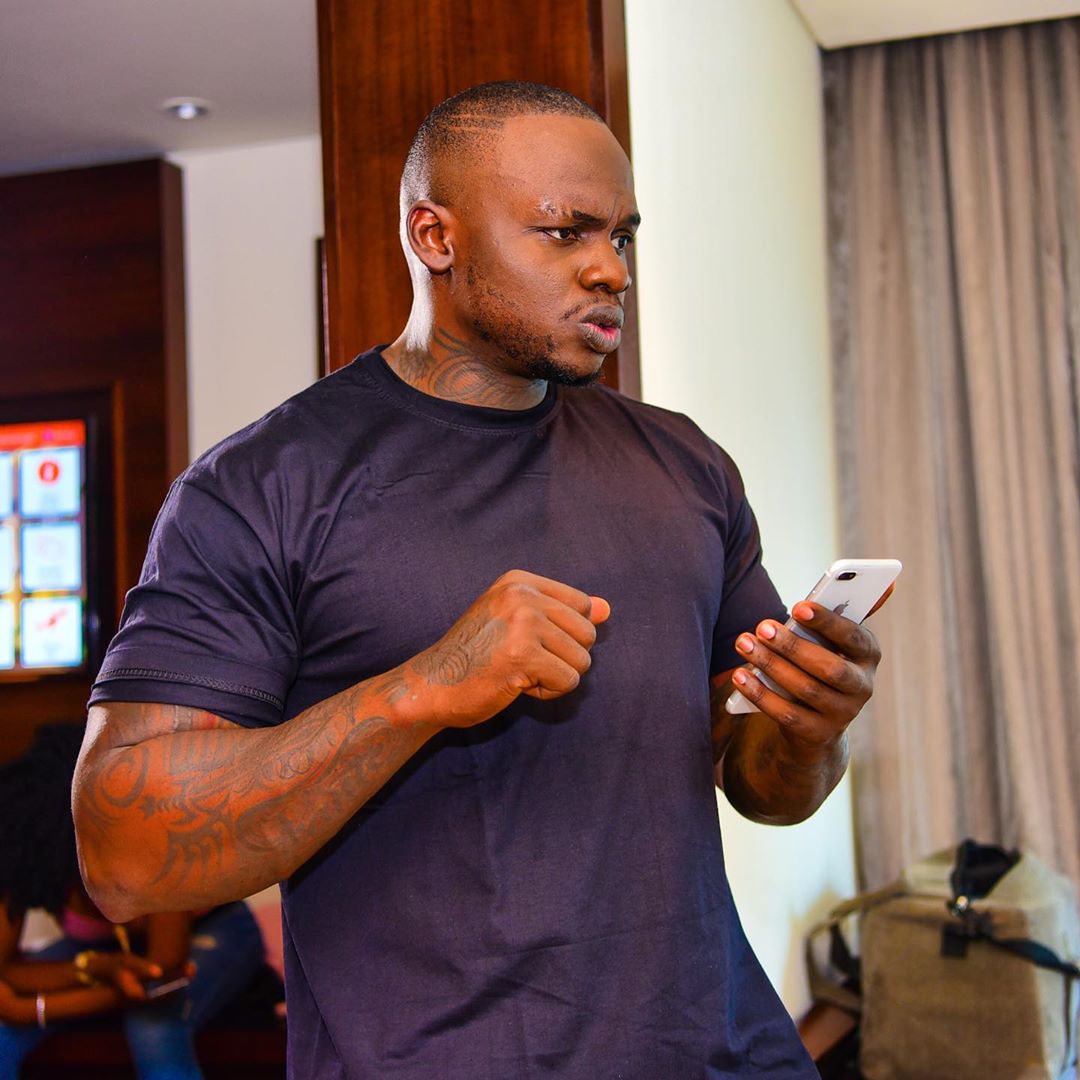 KKhaligraph Jones Roll With You Lyrics | African Hype